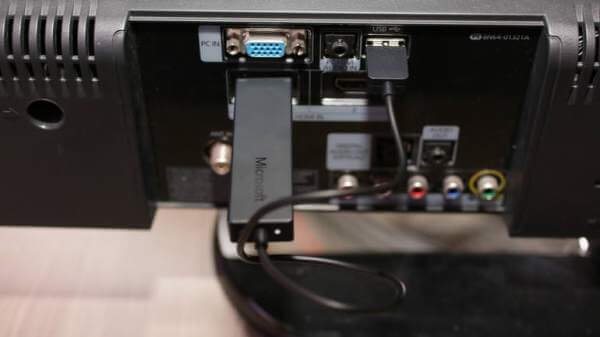 SURFACE - MICROSOFT WIRELESS DISPLAY ADAPTER - Hệ thống bán lẻ Surface ...